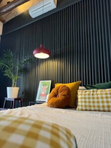 Decora tu pared con listones de madera | Chalk Paint De Tiza